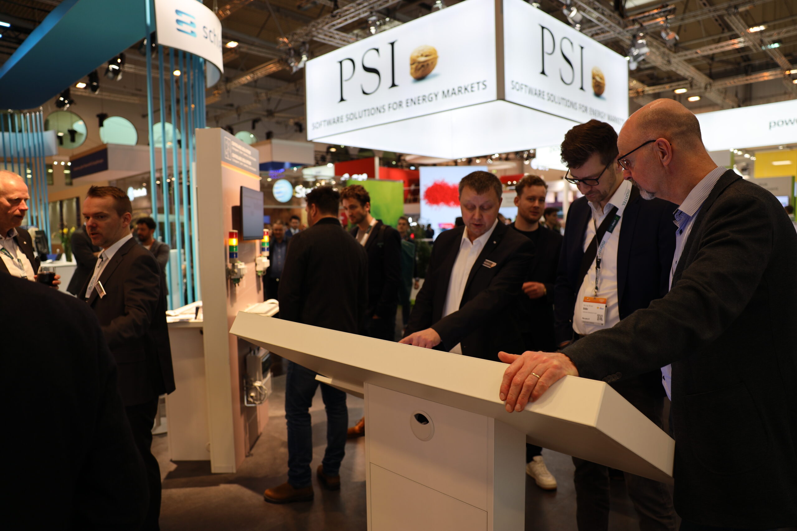 Energy ahead: that was E-world 2024! - vivavis